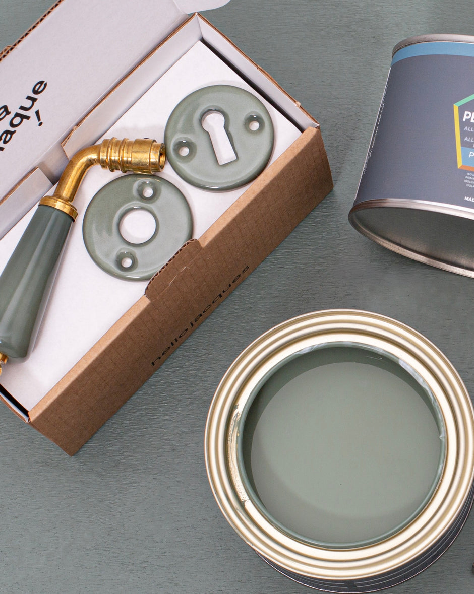 Hello Jacques I Les poignées en porcelaine qui claquent ! – hello jacques