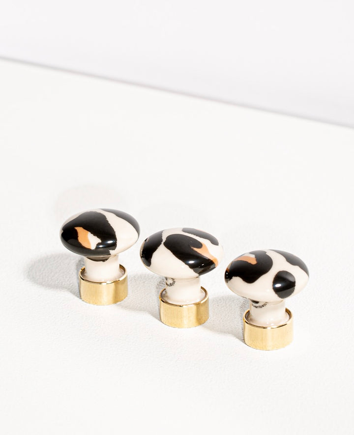 Hello Jacques I Les poignées en porcelaine qui claquent ! – hello jacques